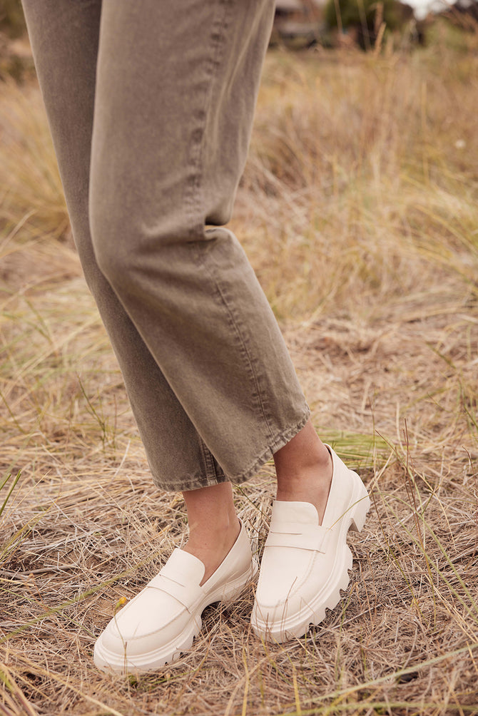 Urban Collective - MINIMALIST sneakers - Leather womens ankle boot ...